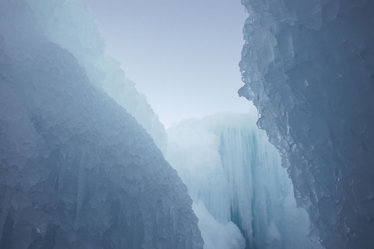 'Game of Thrones' Ice Wall Towers Over Scottish City During Ice Age