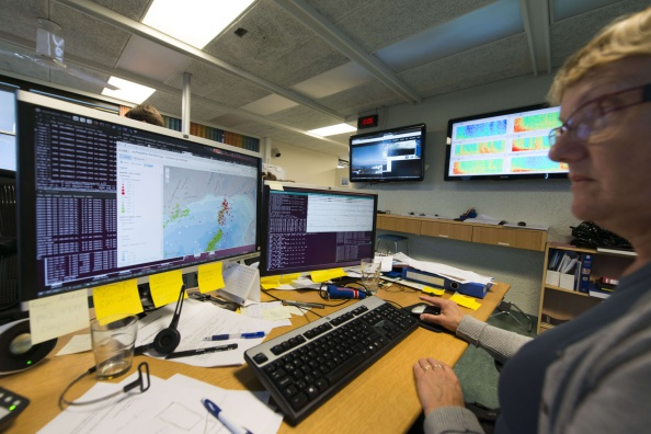 Researchers Use Fiber Optic Technology To Detect Tremor From Subglacial ...