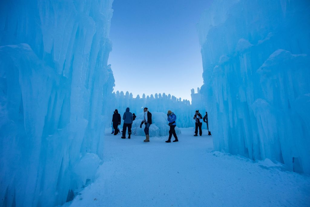 Arctic Glaciers Are Melting Quickly, as Scientists Race to Preserve ...