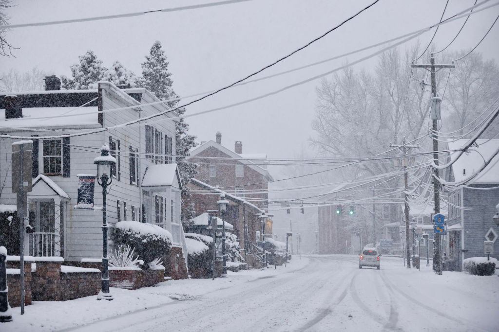 Northeast Winter Storm Disrupts Travel Across Us, Cancels Over 1,000 ...