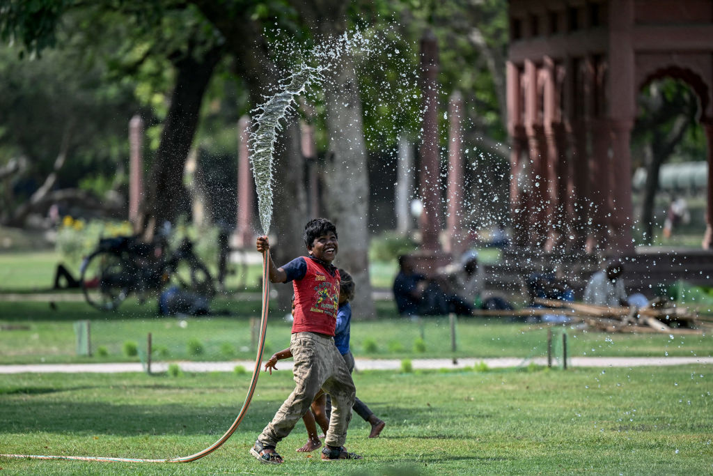India’s Longest-Ever Heat Wave Due to Climate Change Endangers Millions ...